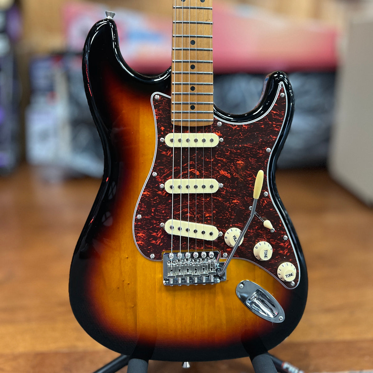 JET Guitars JS-300 SB Solidbody Strat-style - Sunburst, Roasted Maple ...